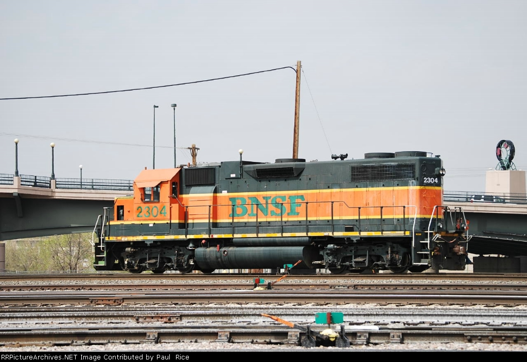 BNSF 2304